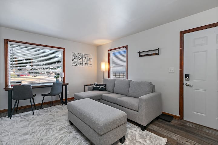 Shift-ready Stay Near Hospitals - Rockford, IL