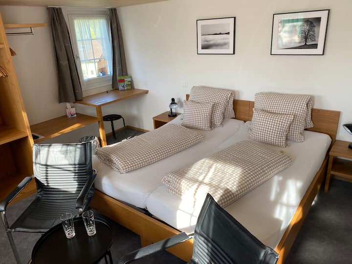 Double Room With Seats, Shower/toilet, Breakfast - Appenzell