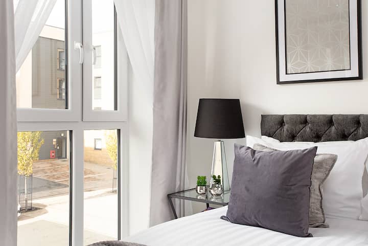 Deanery Court 12 - Southampton