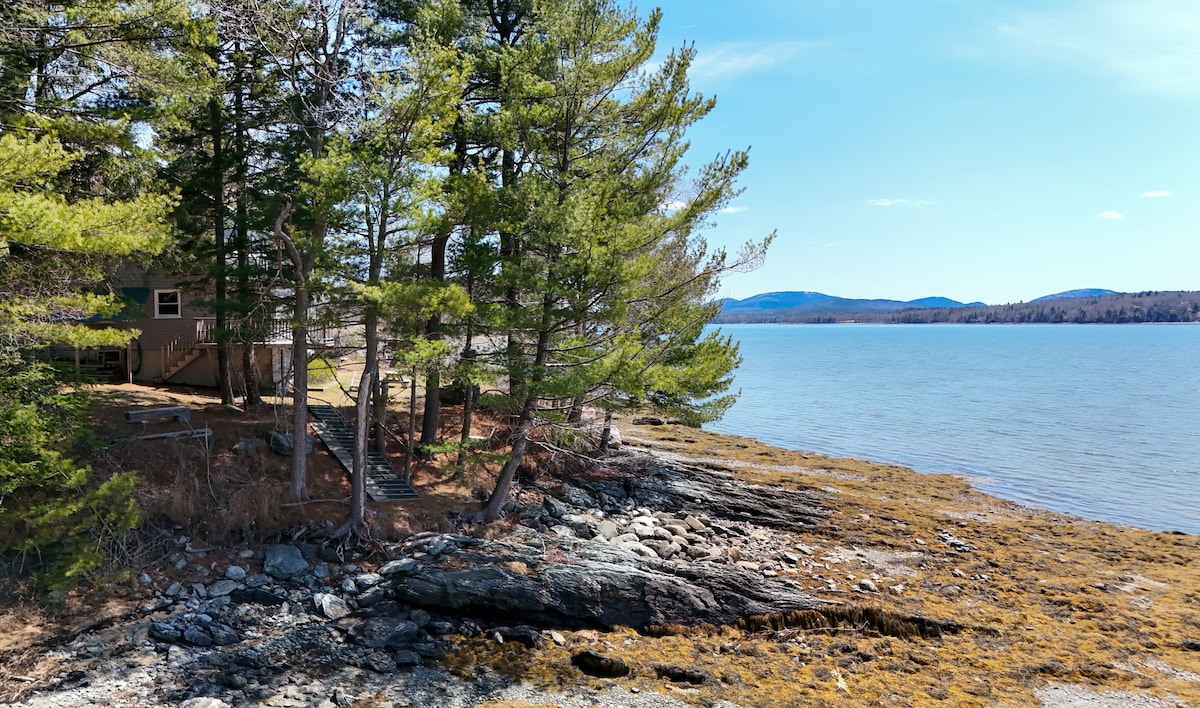 Berry Cove Cottage-Oceanfront! - Airbnb