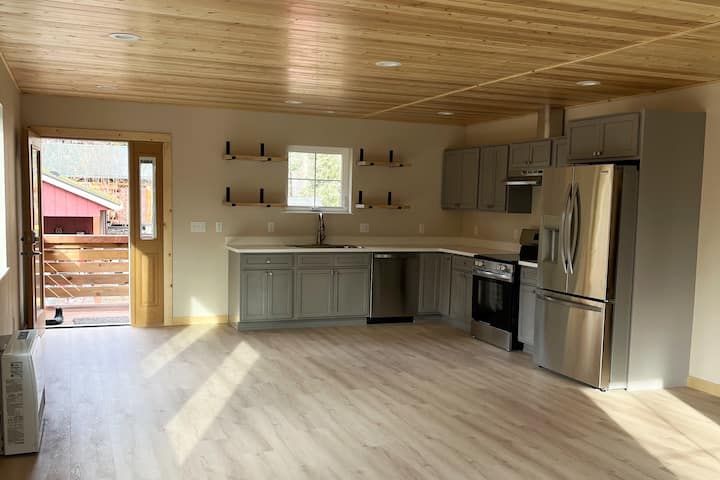In-town Homer Hideaway 3br/2ba - Homer, AK