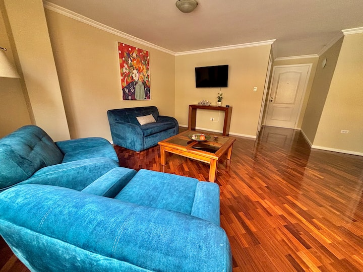 Quito Depto. Céntrico 3 Hab. - Quito