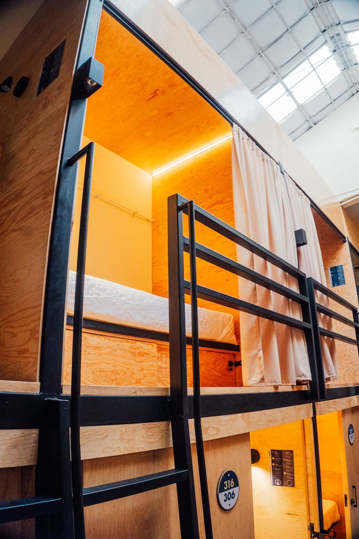 ¡Cama Individual Con Cocina Y Acceso A Terraza! - León
