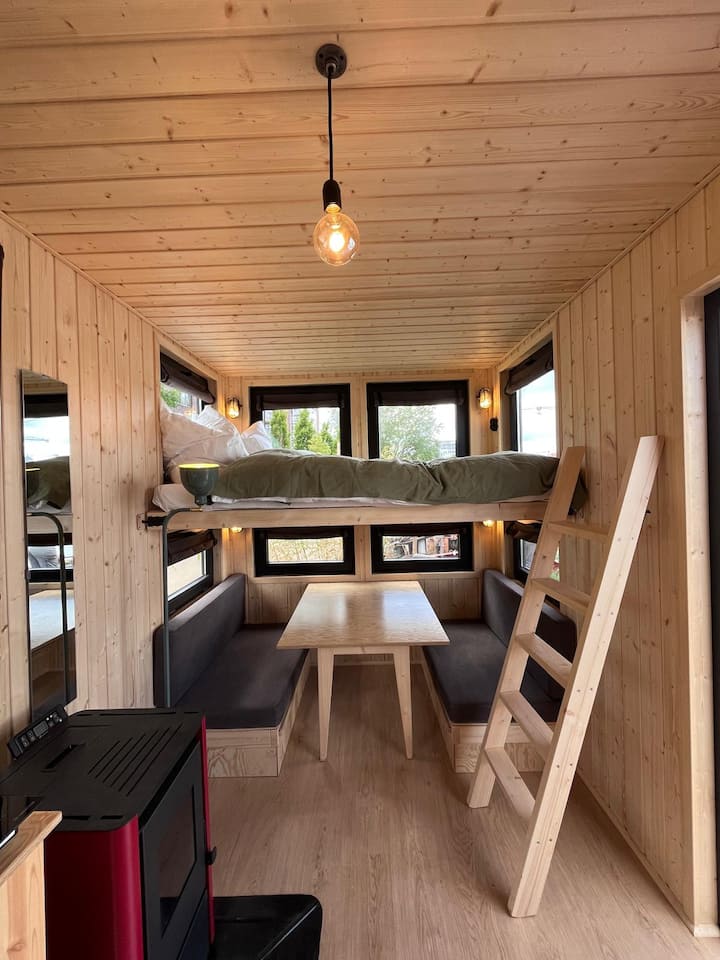 Waterfront Tiny House Stay - Berlin