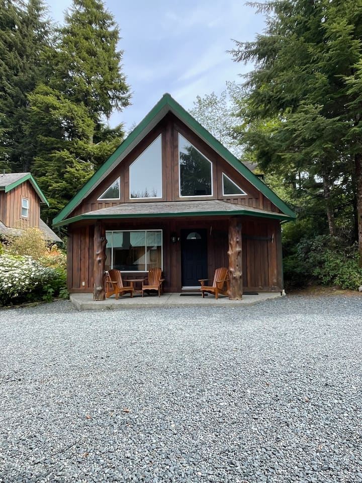 Wild Cabin F - Port Renfrew