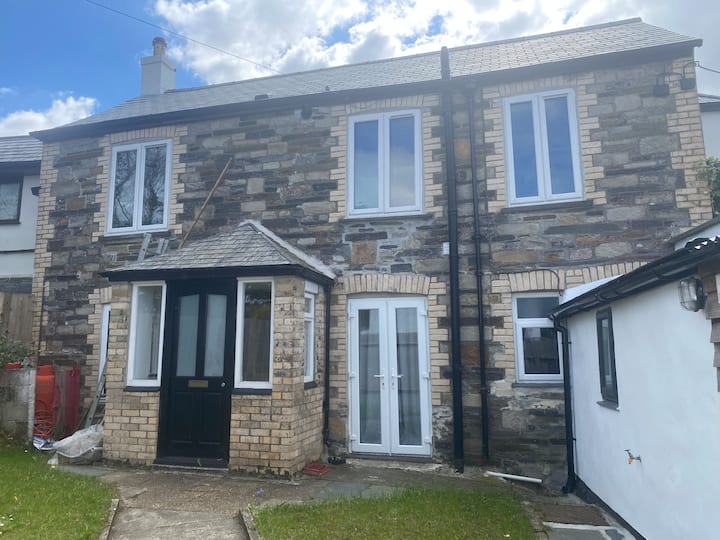 Hideaway Cottage - Tintagel