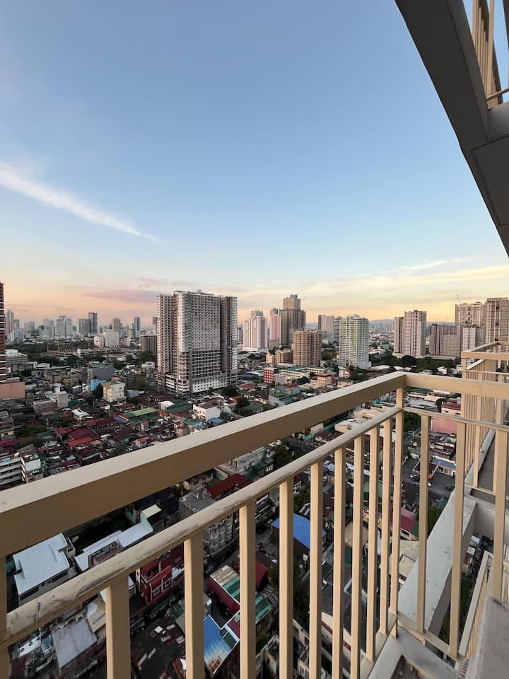 2 Bedroom Condo In Pasay Near Moa - Manila