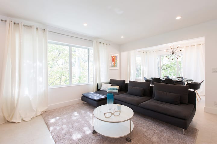 Endless Summer Apartment - Fort Lauderdale, FL