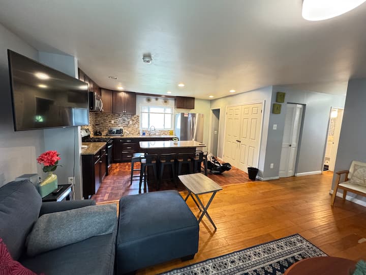 Spacious Cozy 8br Home In Alexandria - Alexandria, VA