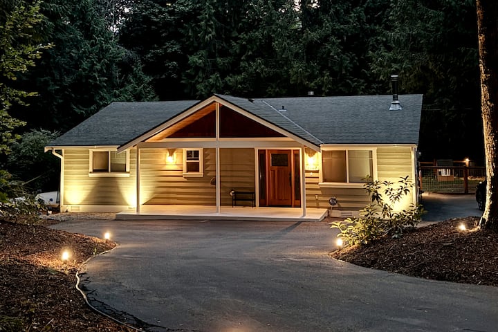 The Mossy Nook – A Cozy Escape In The Woods! - Issaquah, WA