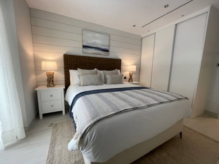 Waterside Marina Apartment - Gibraltar