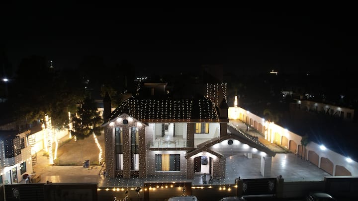 Crown Villa Luxury Stays - Jalandhar