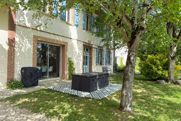Gîte Bi-famille La Maison Bleue - Gers