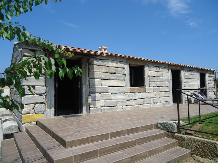 Maison En Pierre Piscine - Ghisonaccia