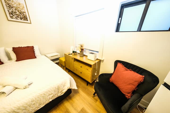 Sydney Homebush 12 Hillcrest Room 3 With Aircon - Qudos Bank Arena
