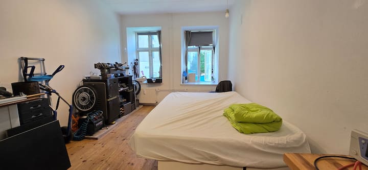 Hobby/storage Room With A Bed - Copenhaguen