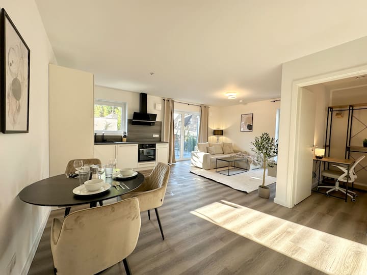 Moderne 2br Mit Terrasse + Parkplatz, Nähe Bahnhof - Kaltenkirchen