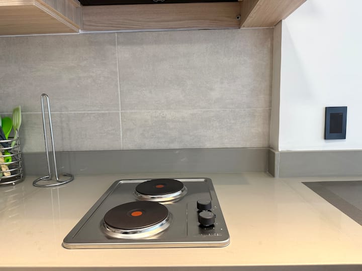 Laureles, Studio With A/c, Fast Wifi& Rooftop-304 - Medellín