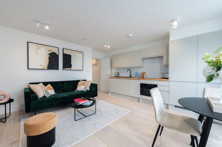 Vesto | Modern One Bedroom Apartment By The Beach - Brighton