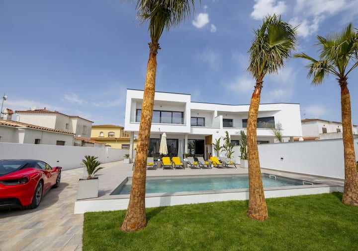 Maena Villa Nina B Luxuria - Empuriabrava
