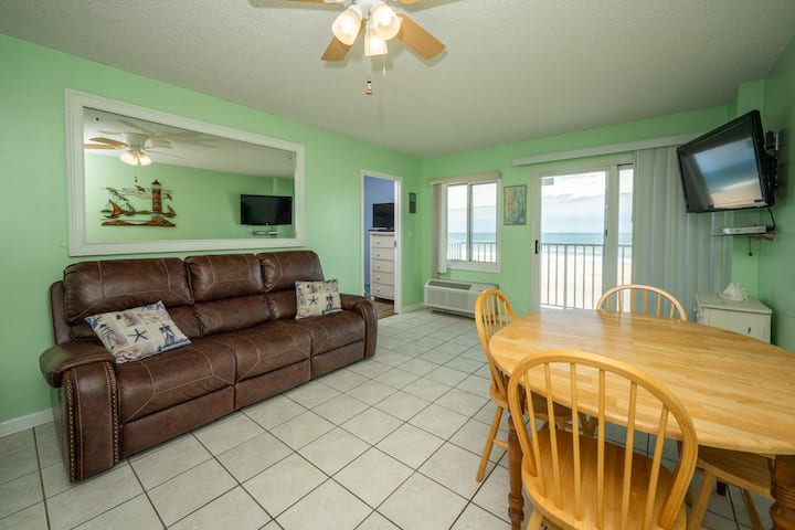 Oceanfront Beach Condo, Pool, Gym, Fishing Surfing - Virginia Aquarium & Marine Science Center