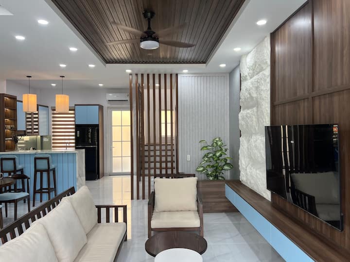 Stylish 3br Villa Steps To Pool,4min Ride To Beach - Vietnam