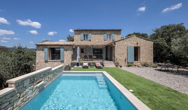 Maison Avec Vue Sur Le Luberon. - Gordes