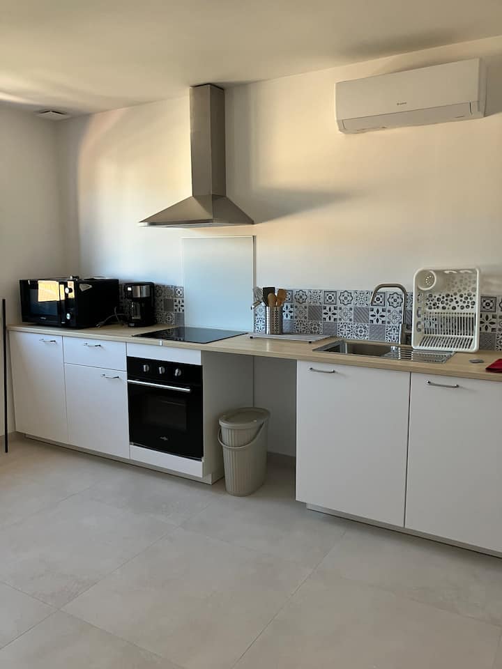 Haut De Villa Vue Colline - Le Castellet