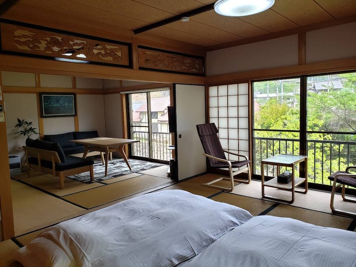高松空港から２０分。美しい山々と清流に囲まれた隠れ家 - Mima