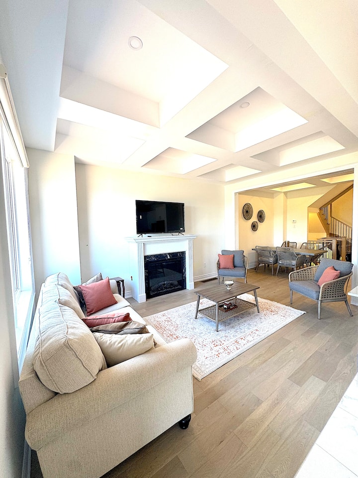 Comfort Living At Joshua Meadows - Oakville