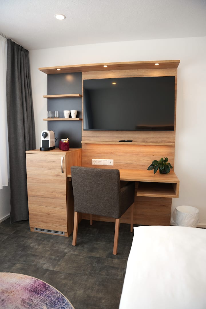 7rooms - Gemütliches Zimmer Im Herzen Reutlingens - Lichtenstein