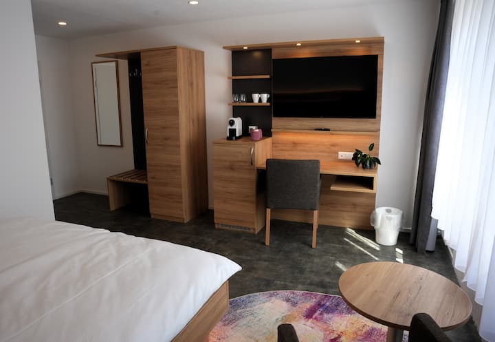 7rooms - Gemütliches Zimmer Im Herzen Reutlingens - Reutlingen