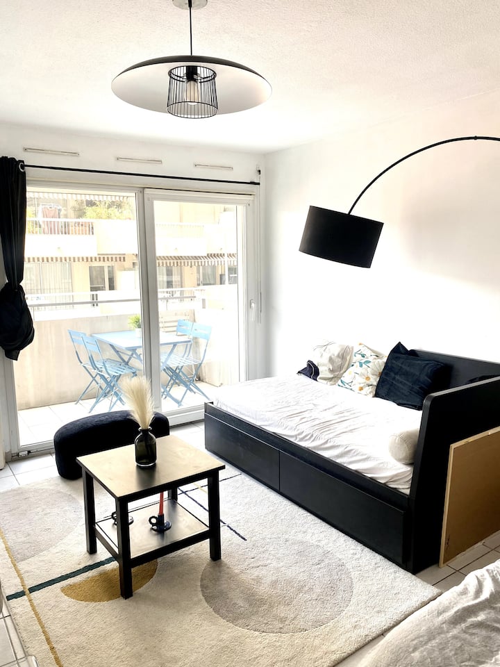 Charmant Studio Avec Piscine Et à Pied De La Plage - Nice