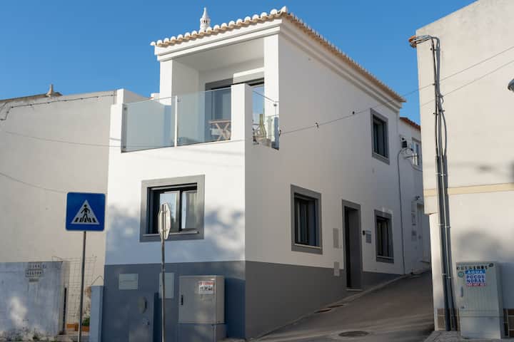 Alojamento Com Varanda Em Vila Do Bispo - Vila do Bispo