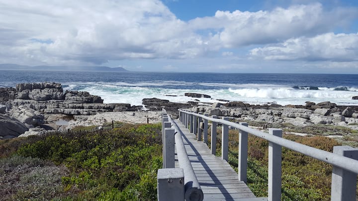 Whale View Self Catering - Hermanus