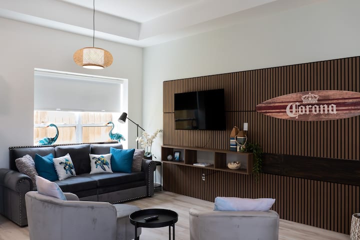 Your Very Own Private Pool, Patio, And Bbq - South Padre Island