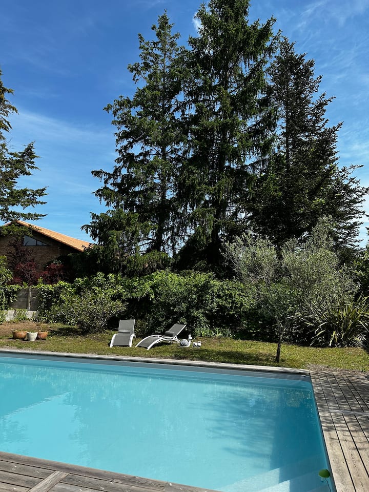 Maison Avec Piscine à Biganos - Mios