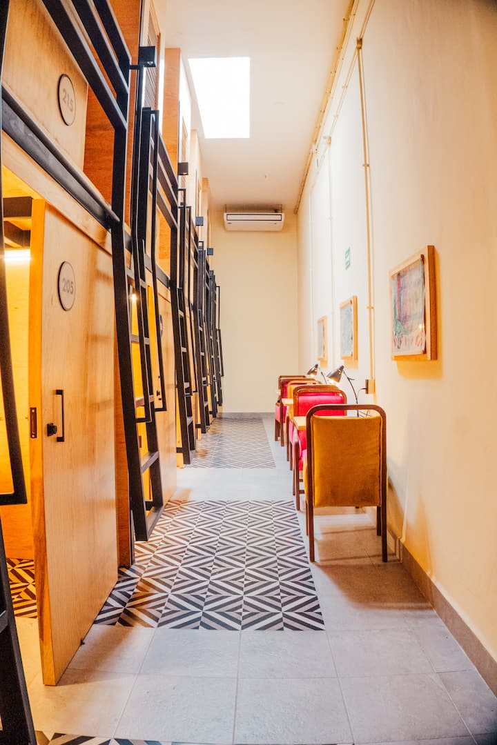 ¡Cama Privada, Wifi Y Cocina Céntrica En León! - León