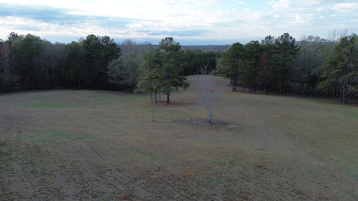 Country Getaway 72 Acre Farm - Lake Harding