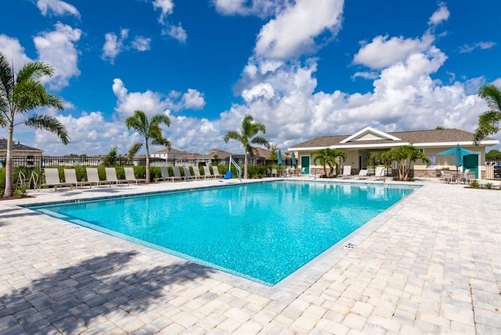 Casa En Lakewood’s - DeLand, FL