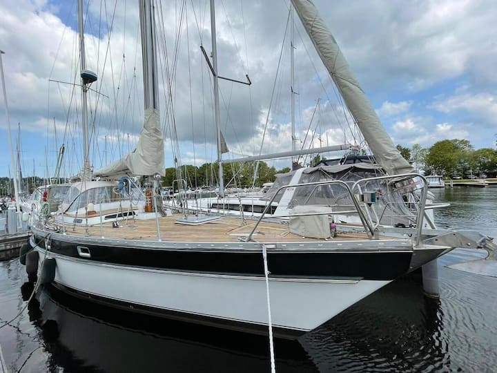 Spacious Classic Yacht – Stylish & Peaceful Escape - Amsterdam