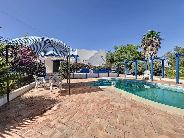Villa Branca - Santa Luzia, Portugal