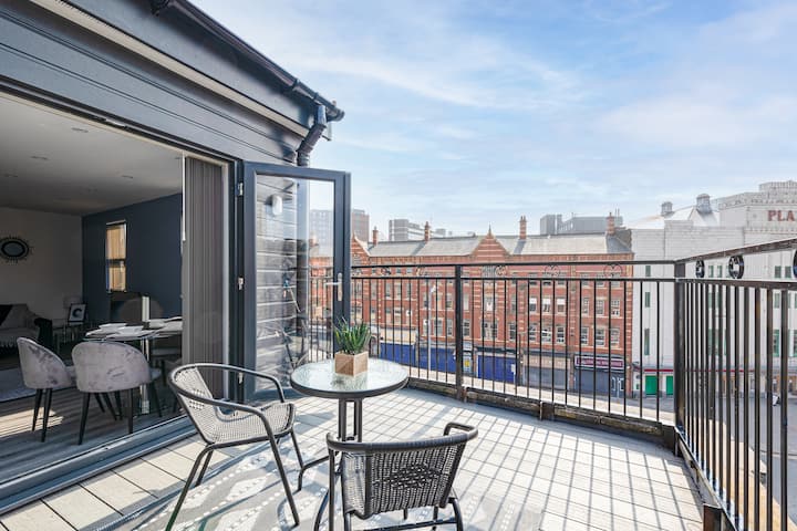 Stockport 2br | Balcony & Wi-fi | 2 Min Station - Stockport