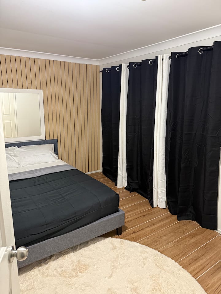 Beautiful Room In Prestons, Nsw - Saint Andrews
