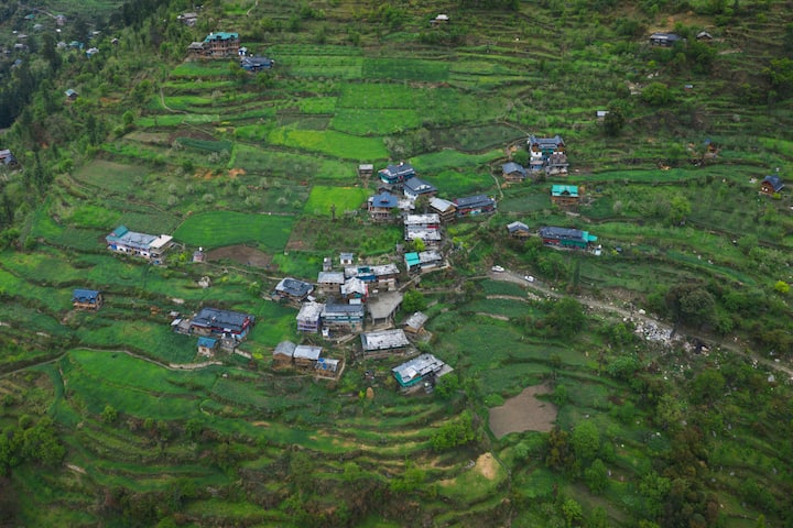 Private Riverside Retreat Above Jibhi Valley - 門迪縣