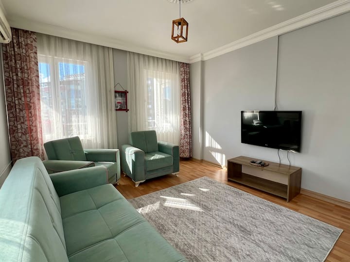 Sahile Yakın 3+1 Mutfaklı Daire - Antalya