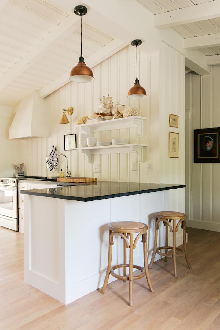 Classic Coastal Beachside Cottage - Oak Island, NC