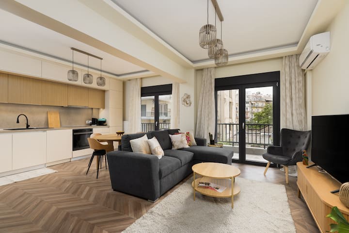 Oak Tree By Halu! Modern 2-bedroom Apartment - Salónica