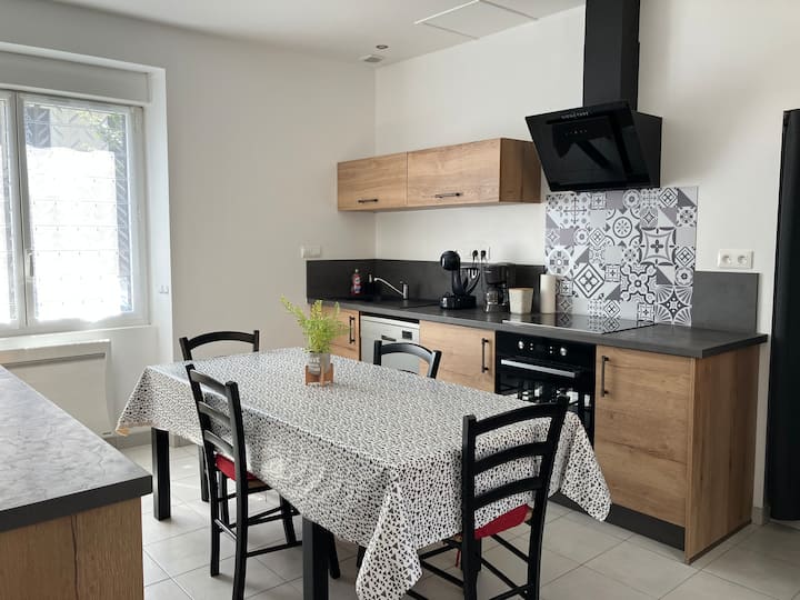 Maison De Ville Avec Espace Extérieur - Vitré
