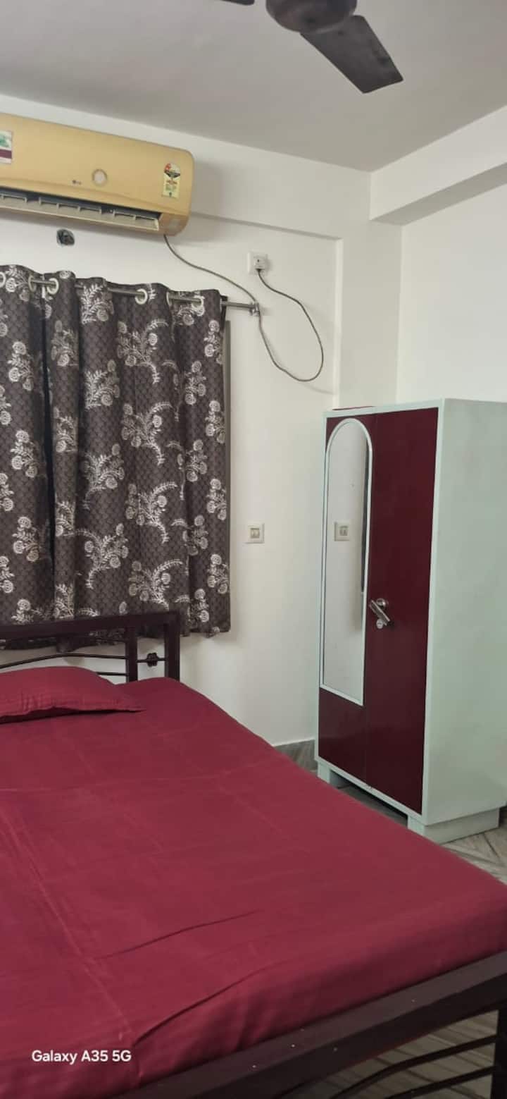 Entire 3bhk Serene Apt ! 900 Mts To Ruby Hospital - Kolkata